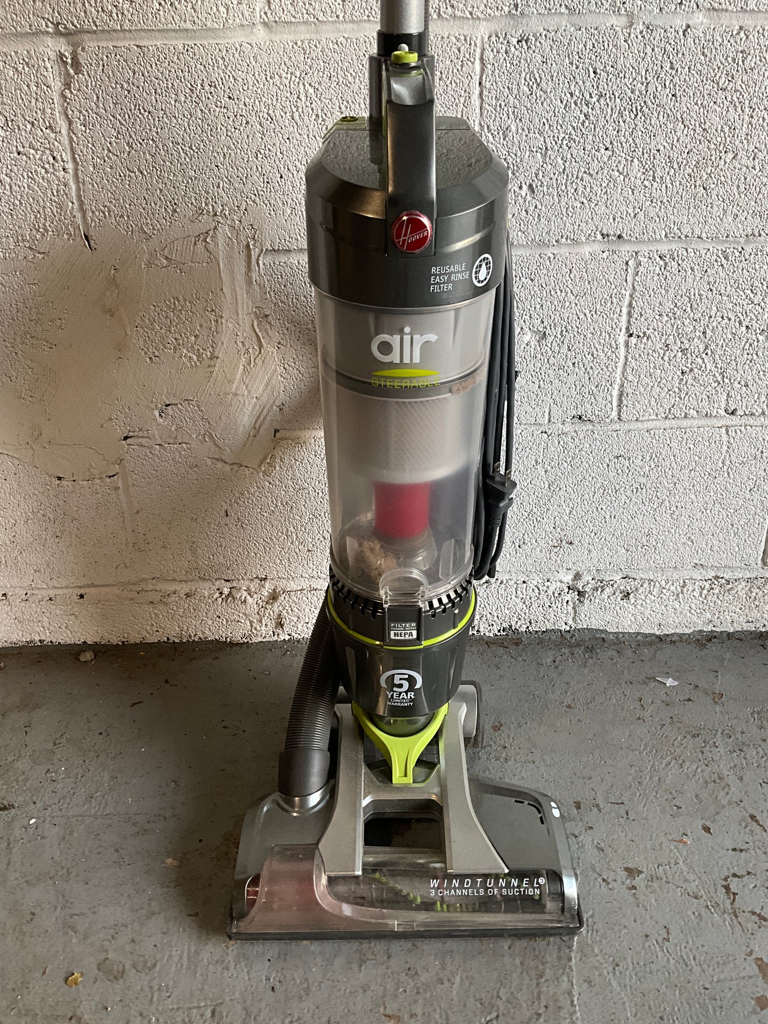 Hoover Air Steerable Vacuum #22135 | Auctionninja.com
