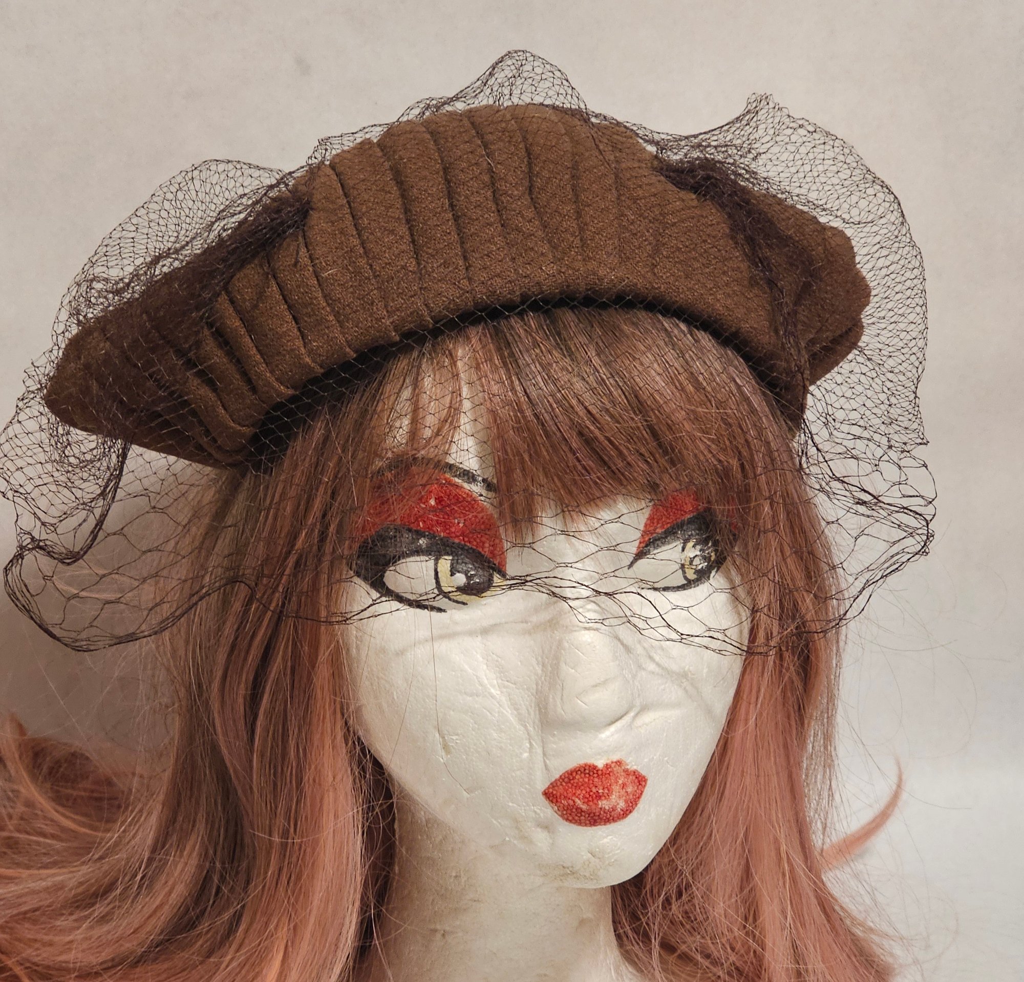 Unique Midcentury Brown Hat With Fascinator #16114 | Auctionninja.com