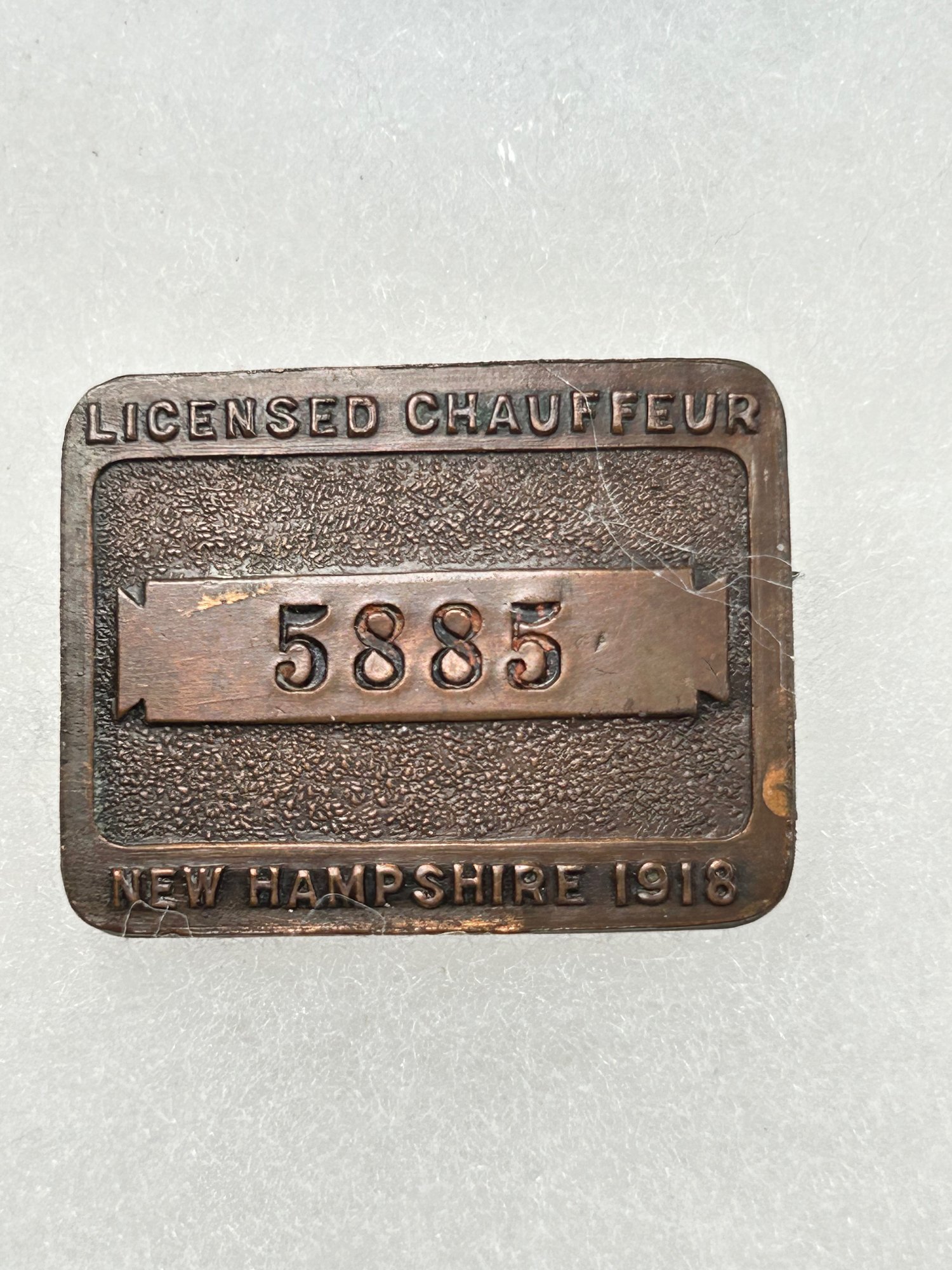 A509 Antique Licensed Chauffeur/Driver Badges New Hampshire 1918 5885 #9270 | Auctionninja.com