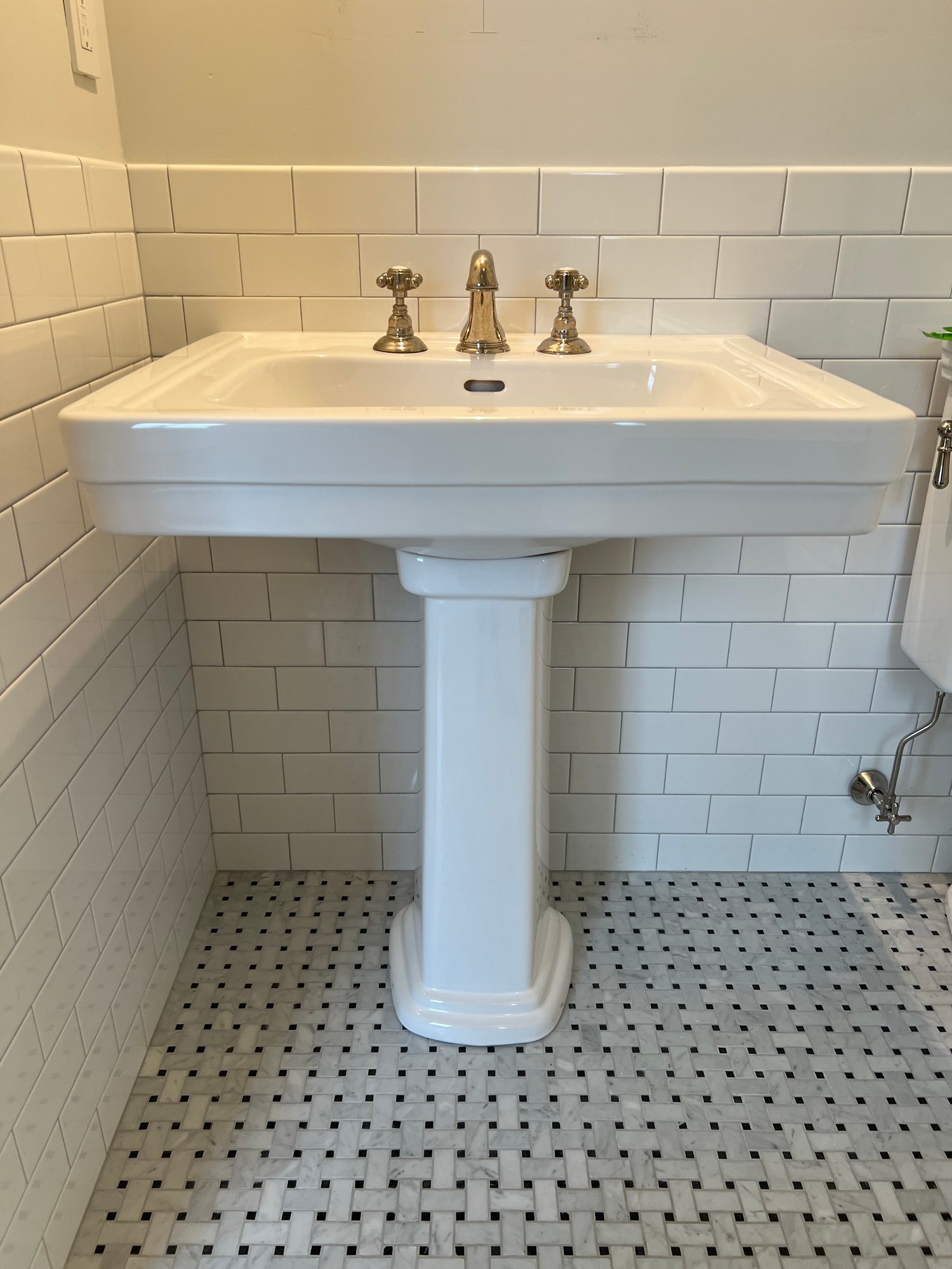 Lot #2 Of 2 Toto Promenade Vitreous China Rectangular Pedestal Sink ...