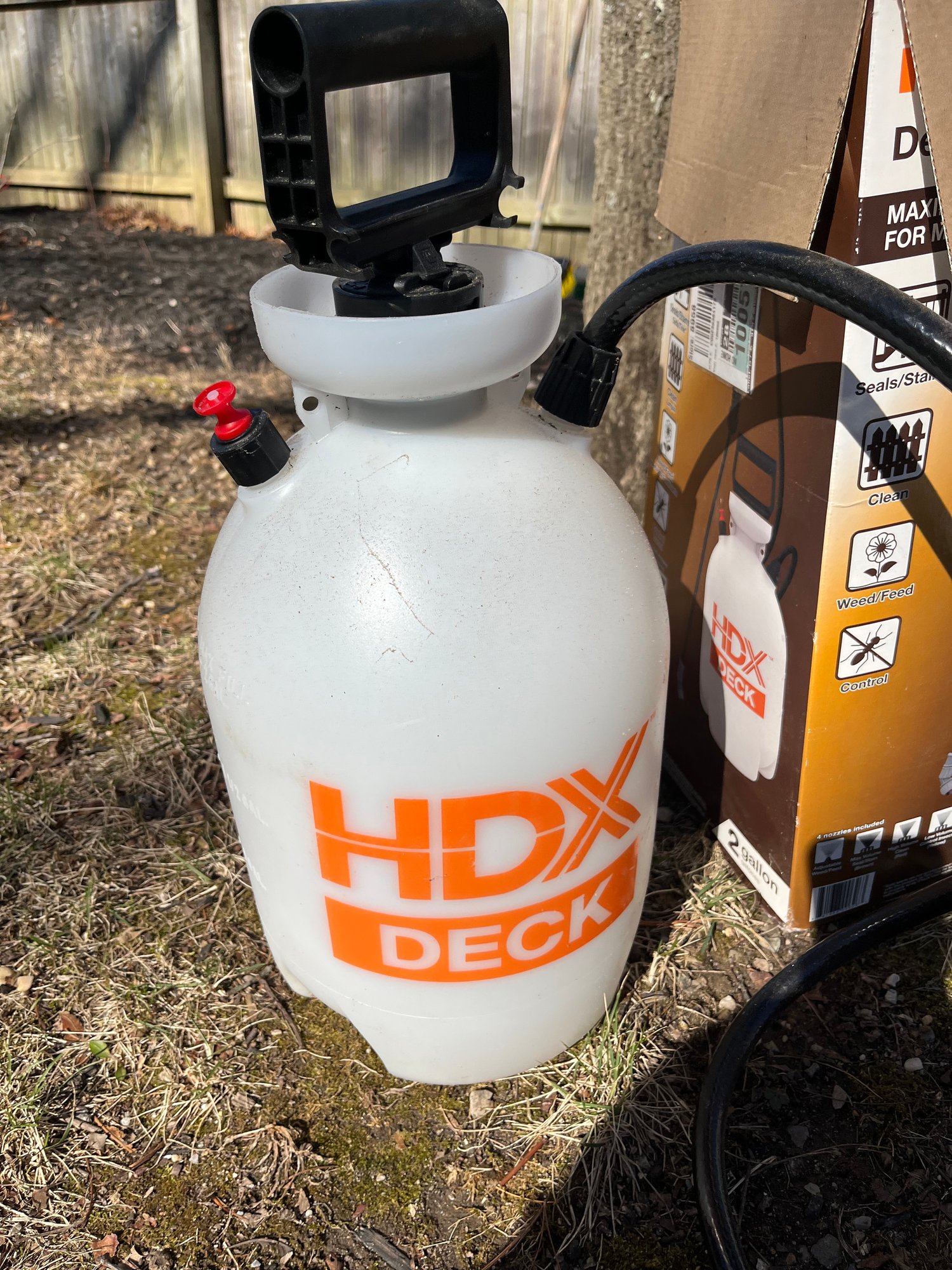 HDX 2 Gallon Deck Sprayer With Hand Held Pump Box And Instructions ...