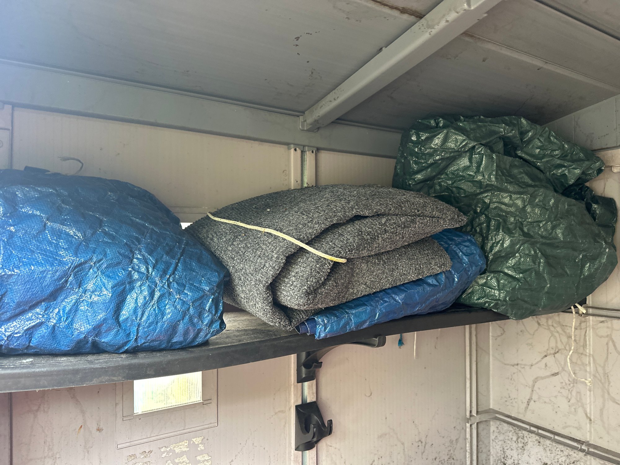 Shed Shelf Lot Tarps, And Outdoor Carpeting #28408 | Auctionninja.com