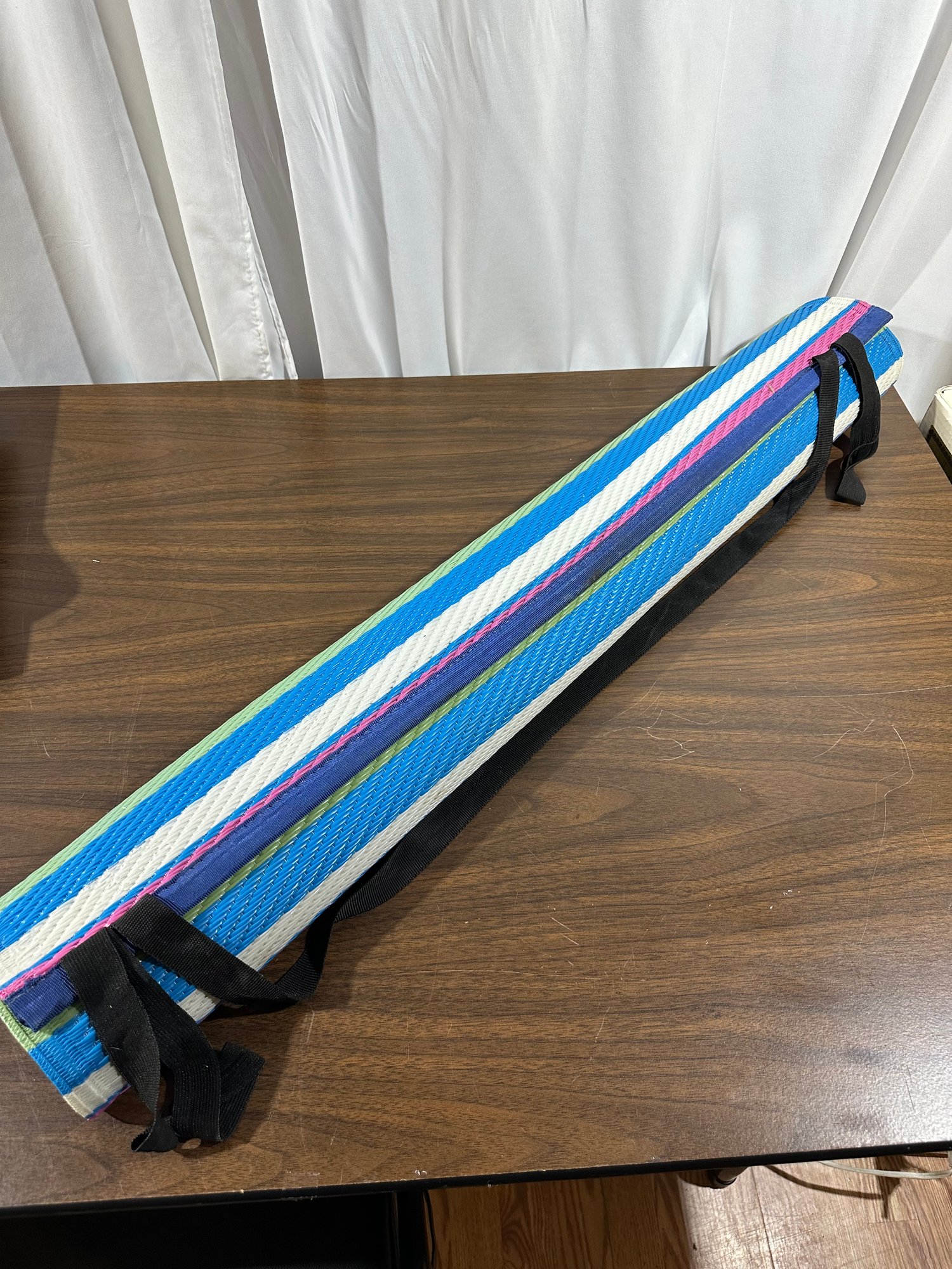 Roll Up Beach Pad #5014 | Auctionninja.com