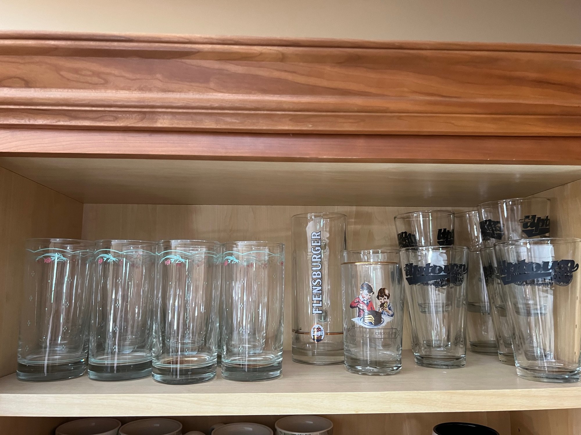 K/ 1 Shelf Of Assorted Vintage Glass Drinkware - 12 Corelle Tumblers, 8 Uptown Bar MN Beer ...