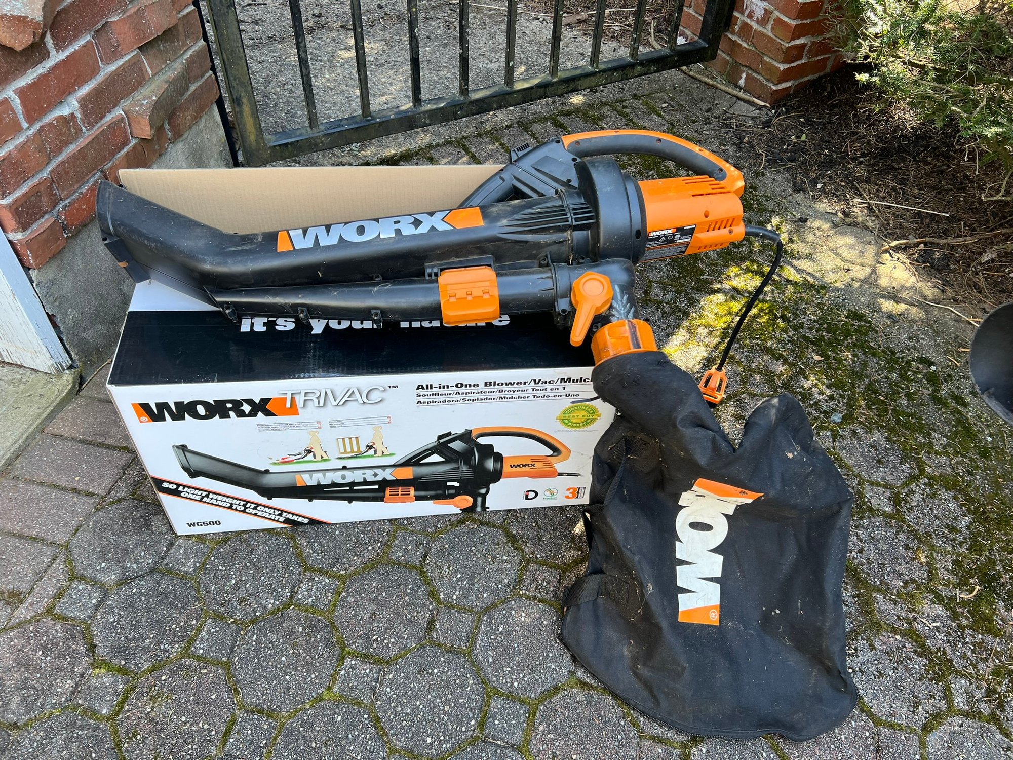 G/ 2pcs - Leaf Blower / Vac Lot - WORX Trivac With Bag And Box, Black ...