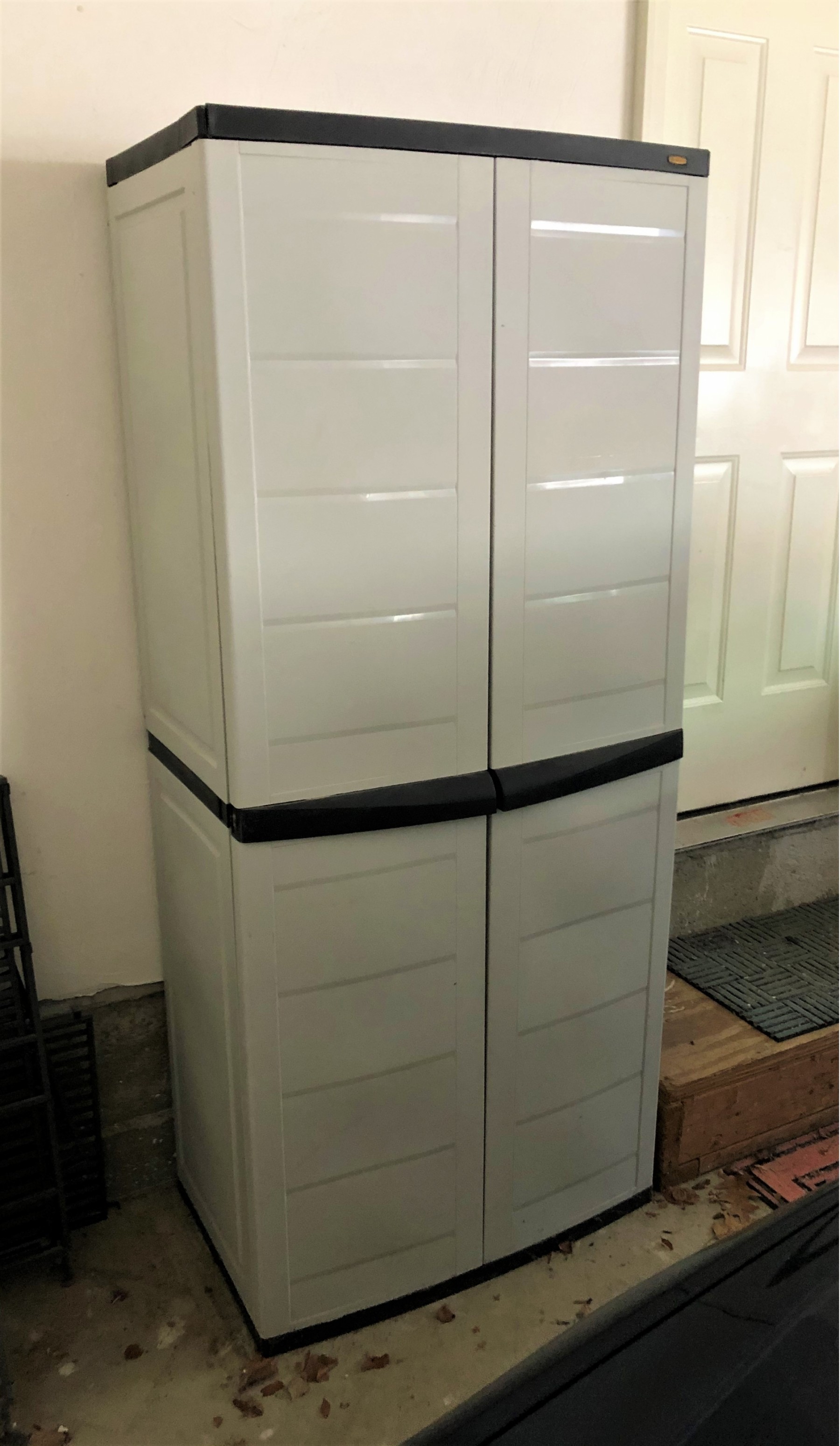 WorkForce Heavy Duty Plastic Storage Cabinet #1978 | Auctionninja.com