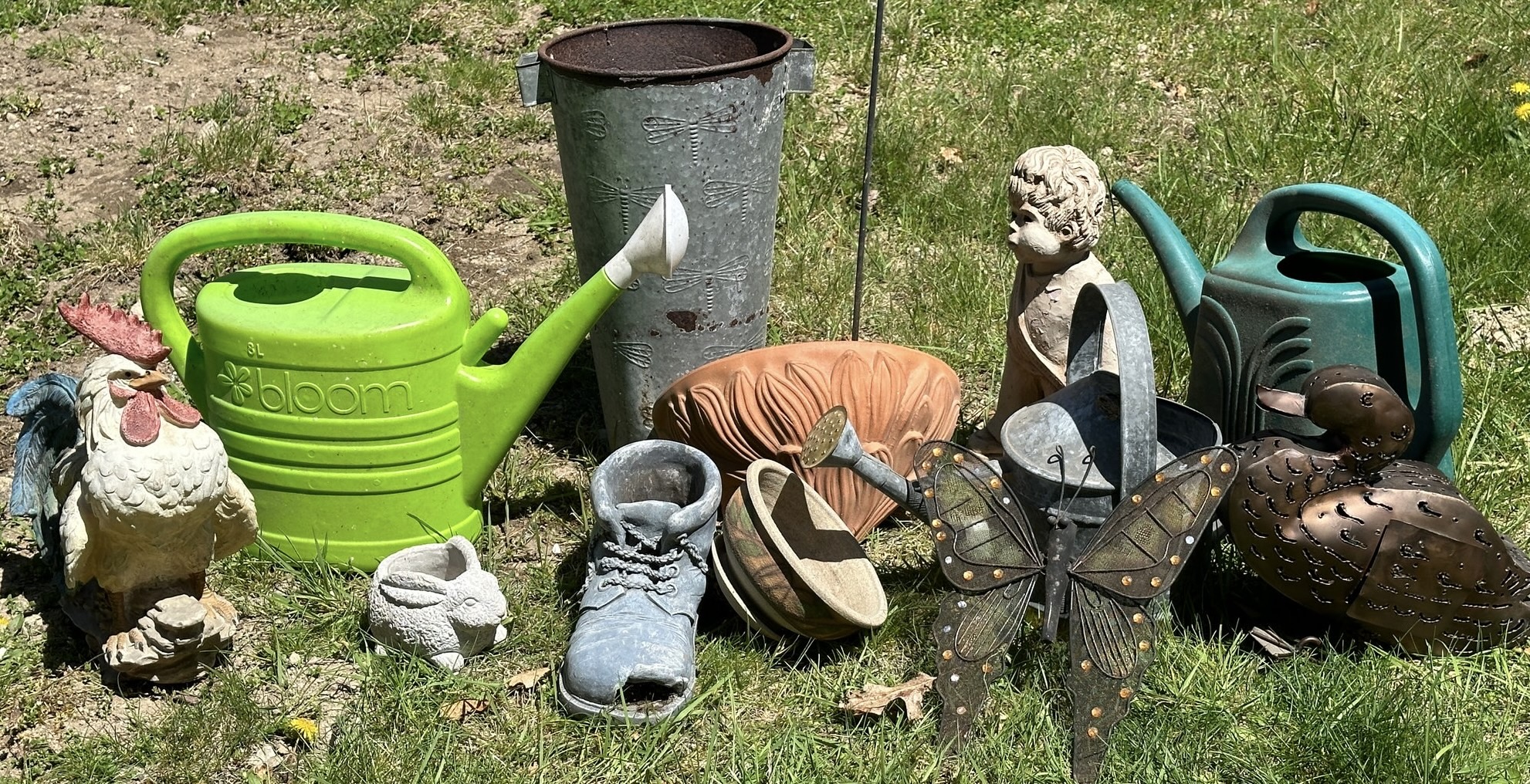 Lot 460- Garden Lot - Watering Cans - Lawn Decor - Small Cement Boy ...