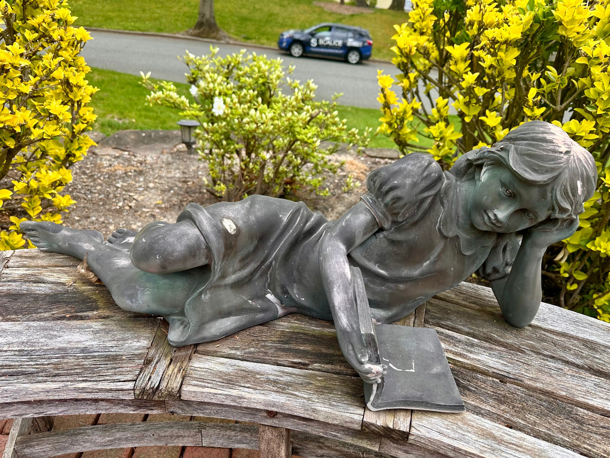 Reading Girl Garden Statue - Resin #30609 | Auctionninja.com