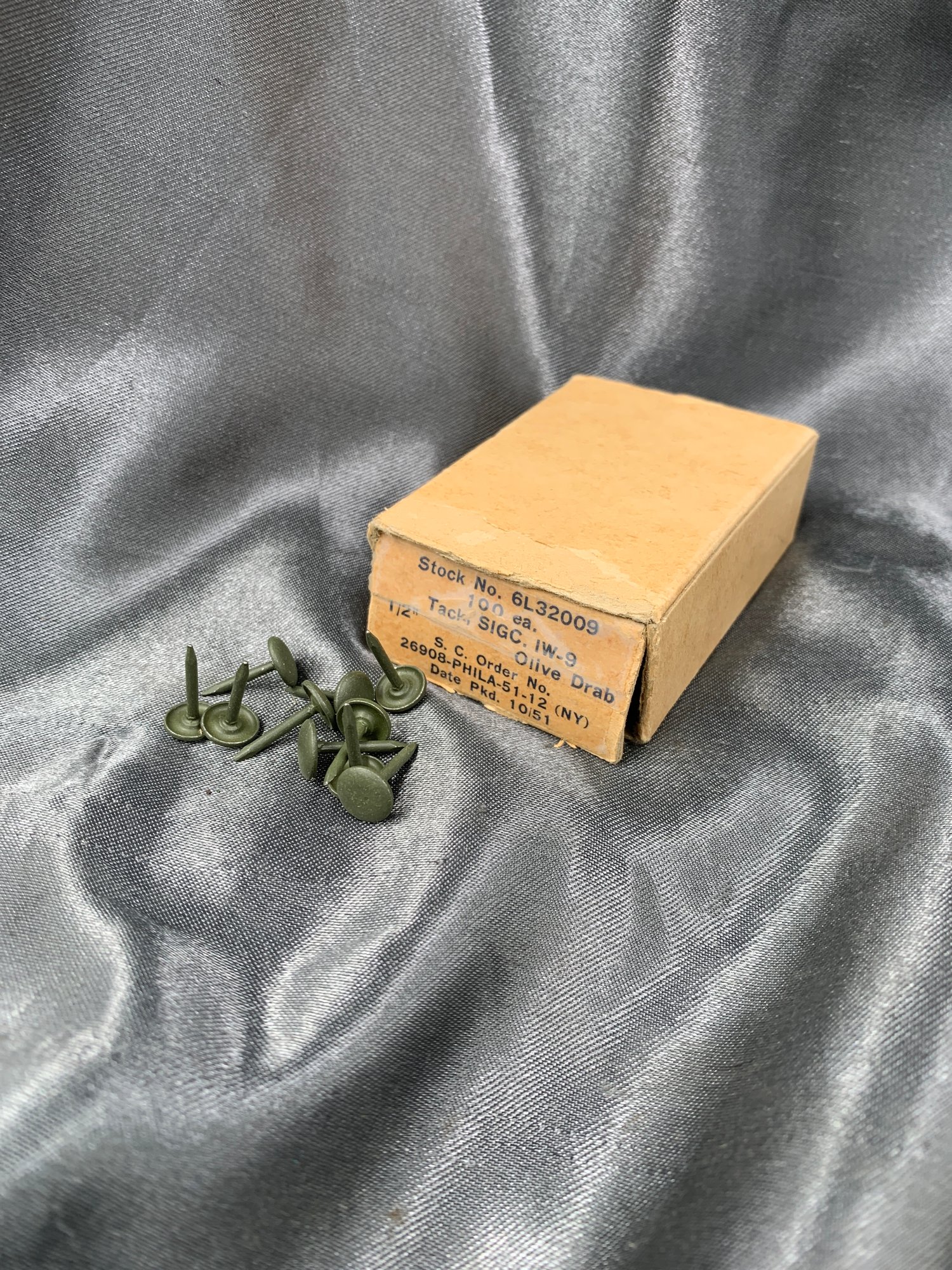 Korean War Era US Army Tacks #1176 | Auctionninja.com