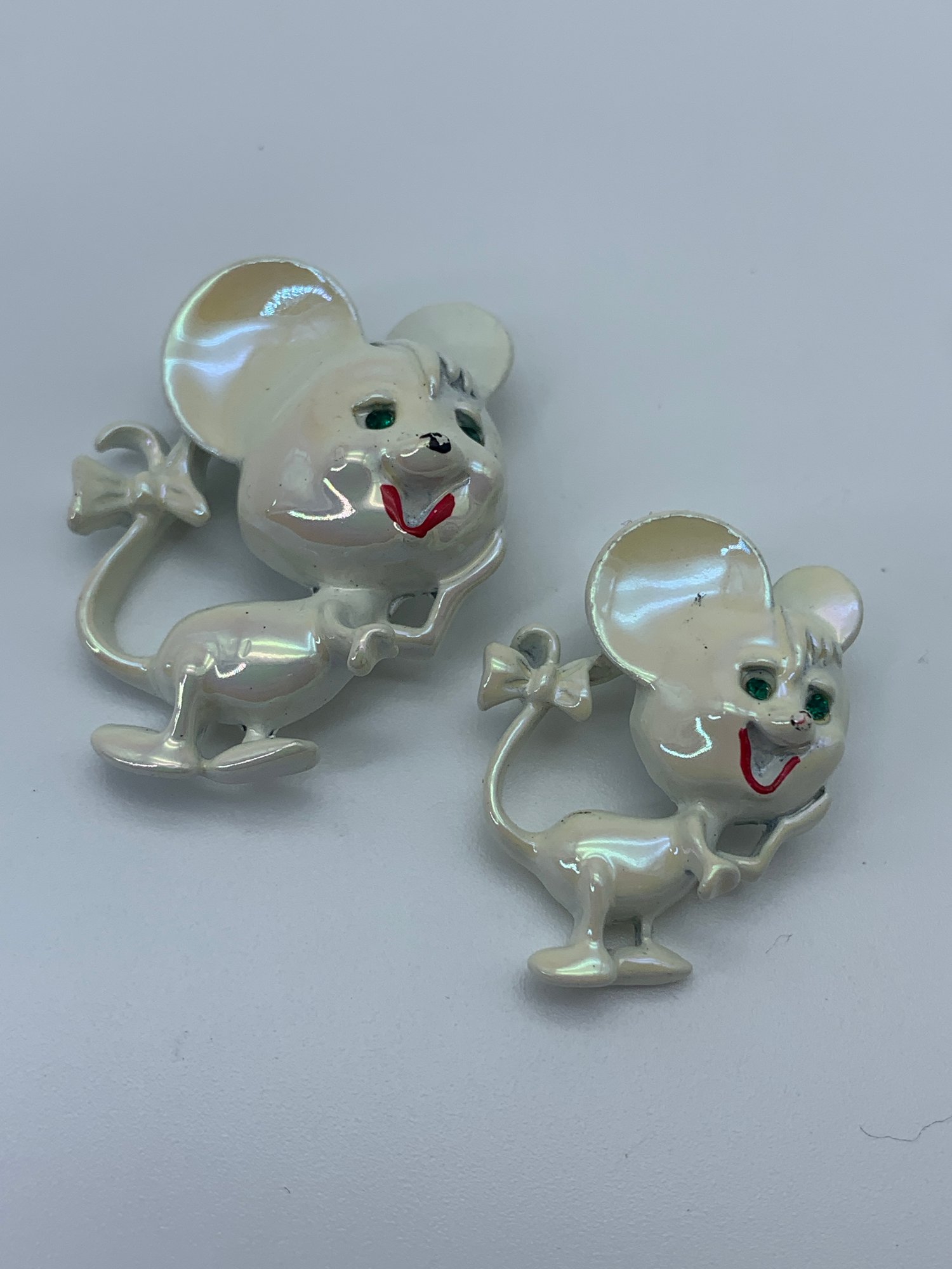 Two Small 1970s Gerry's Iridescent White Enamel Mouse Pins , Largest 1. ...