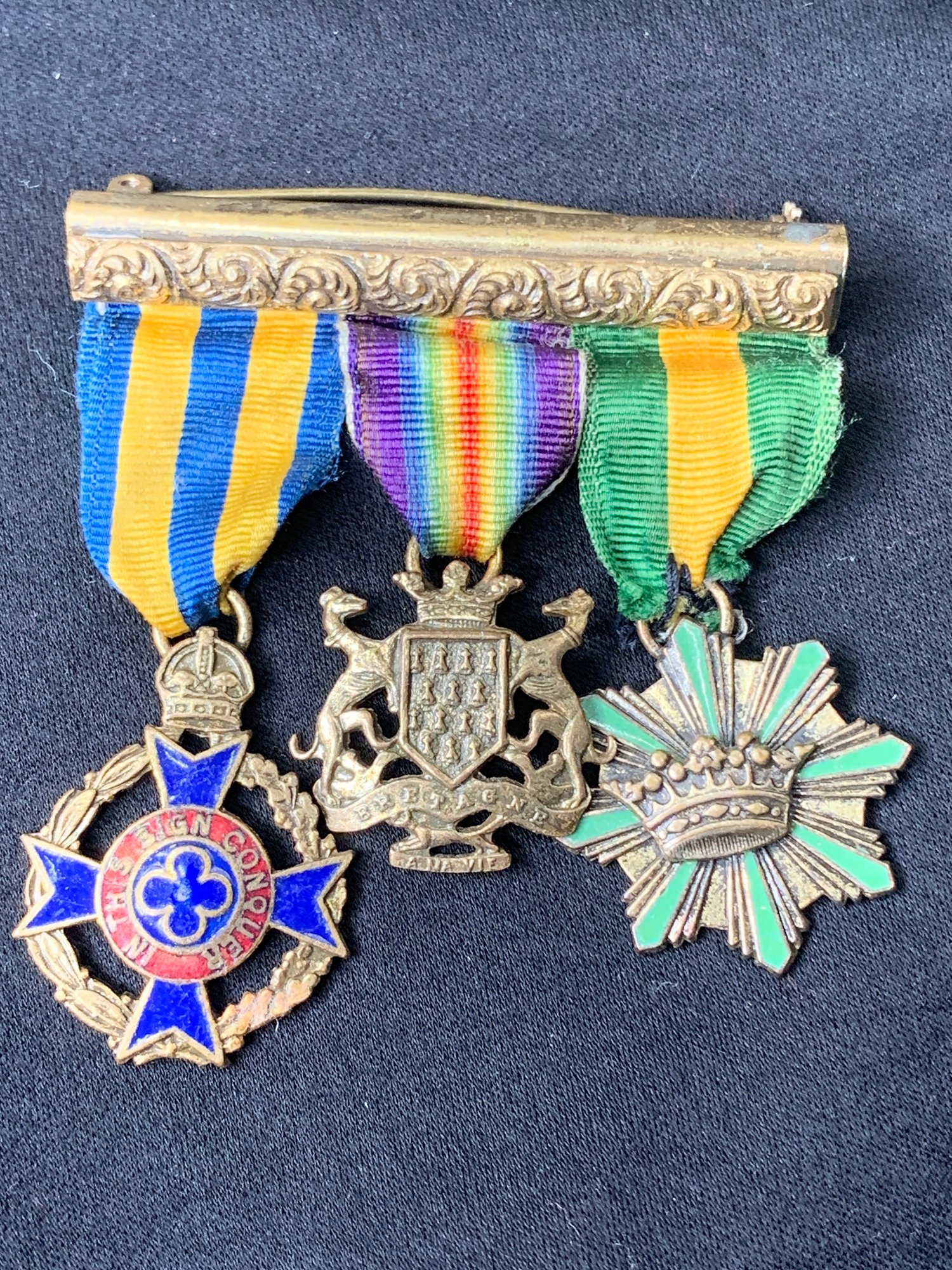 Military Medals On Holding Bar Pin - In This Sign Conquer, Bretagne A ...