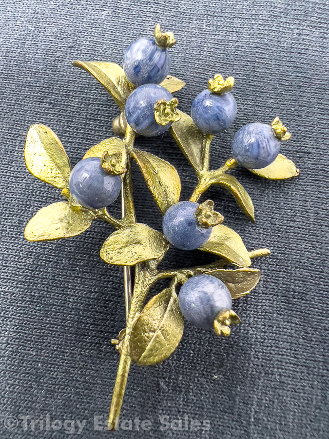 Michael Michaud Blueberry Brooch #5713 | Auctionninja.com