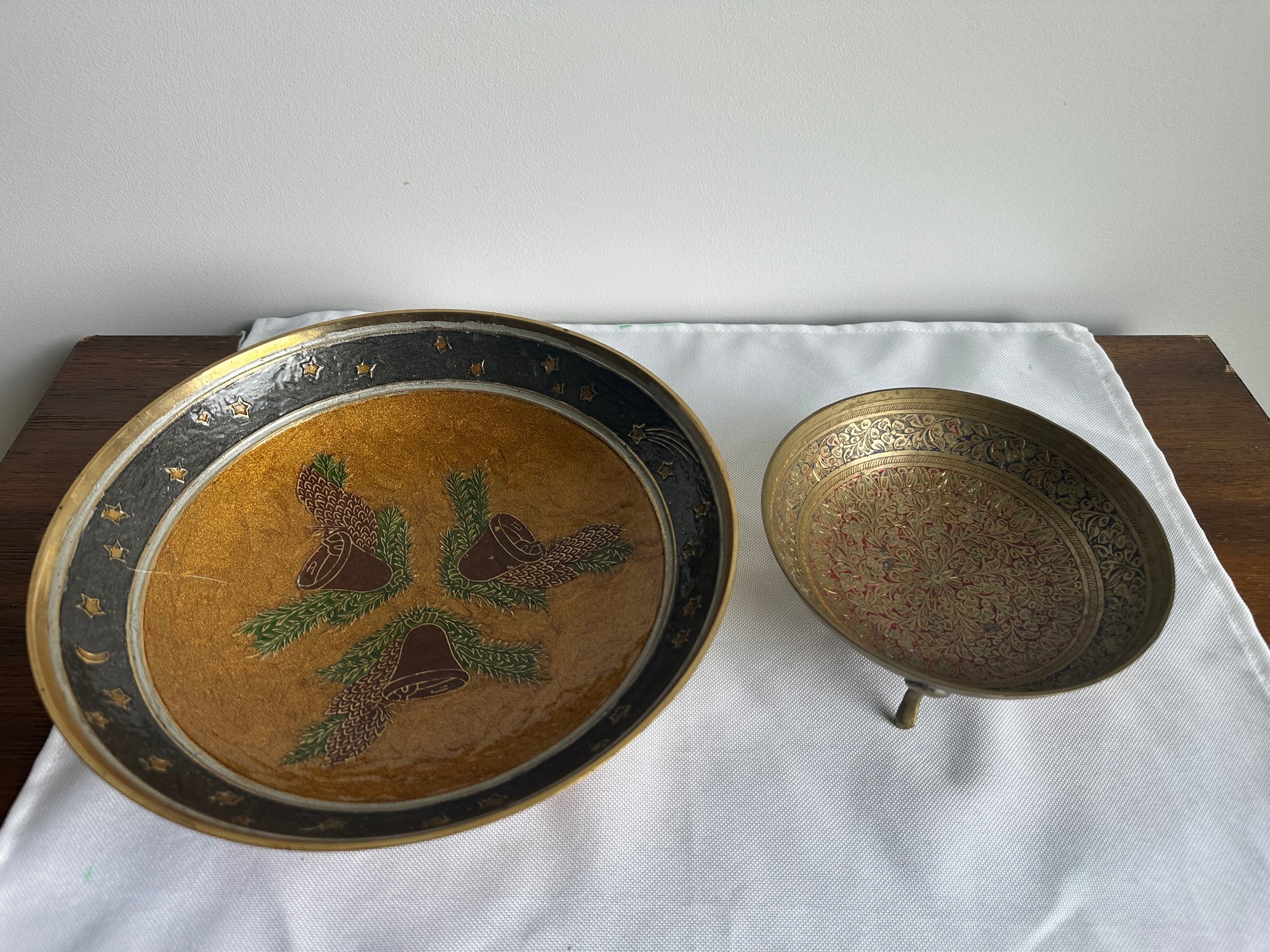 2 Indian Bronze Bowls With Intricate Designs #1214 | Auctionninja.com