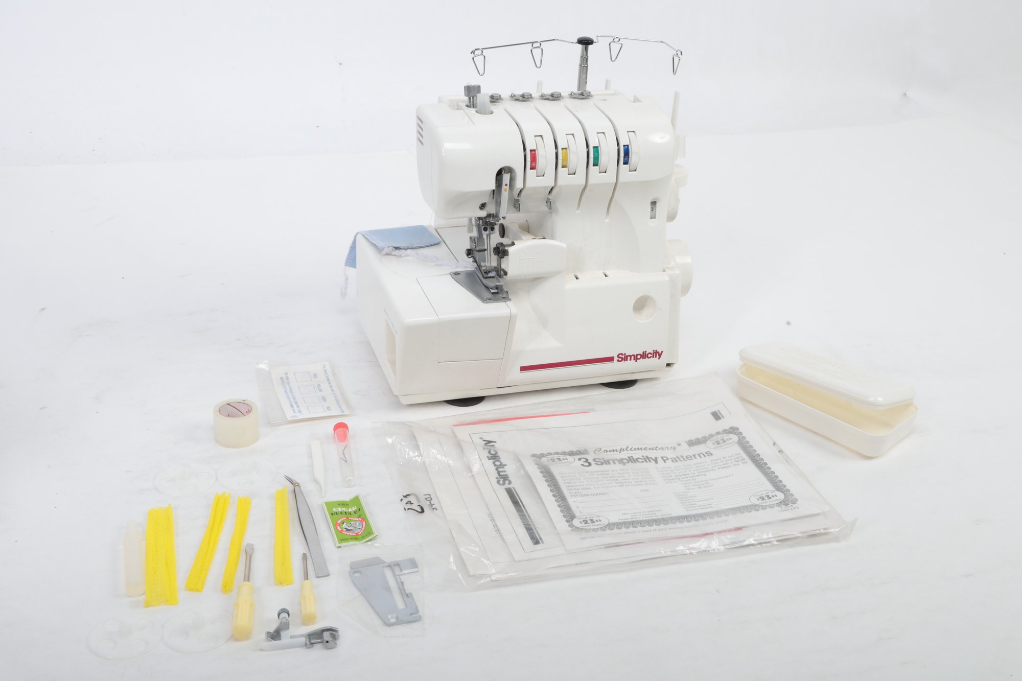 Simplicity Sewing Machine ~ SL 350 Serger #185624 | Auctionninja.com