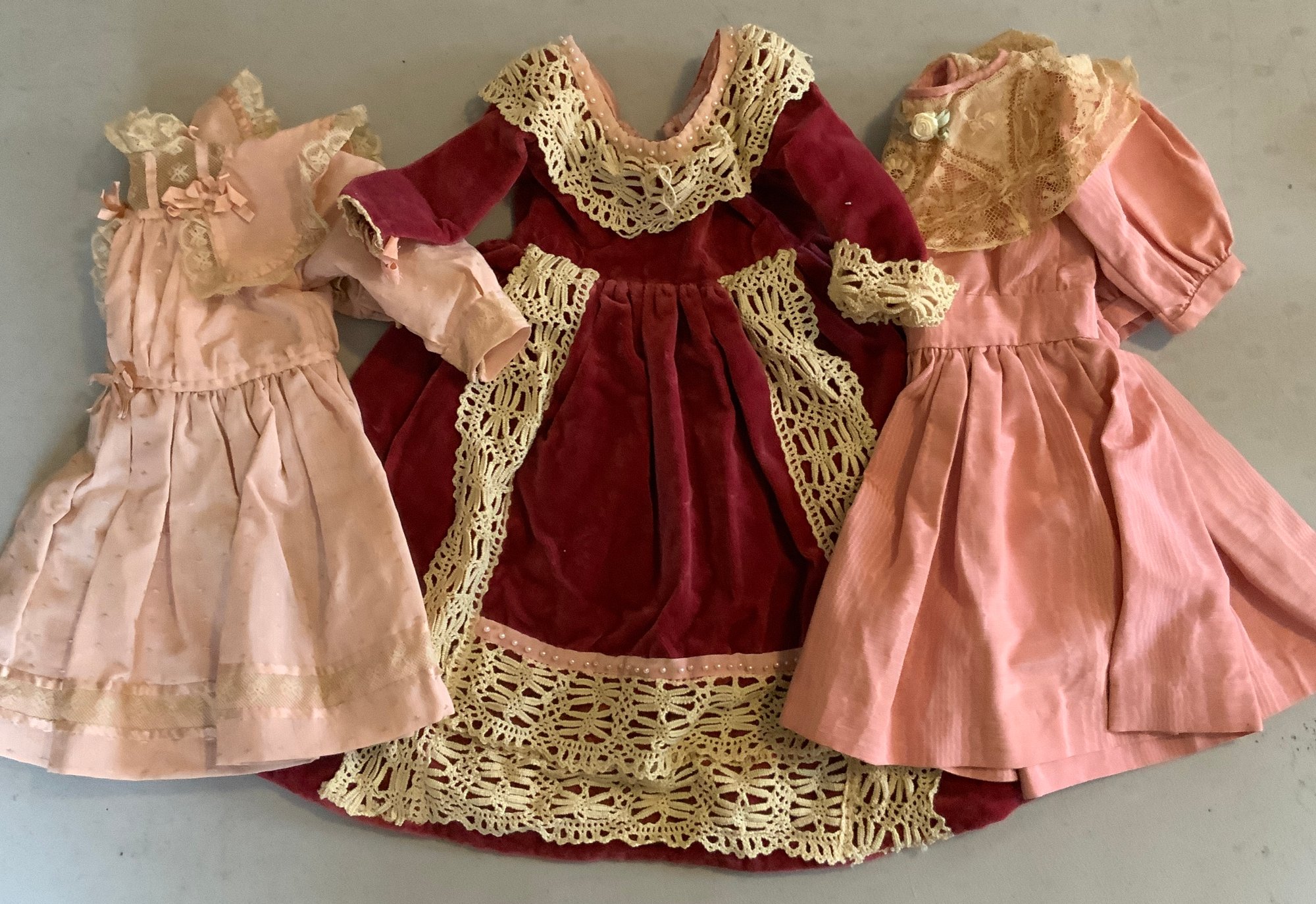 Lot Of Vintage Large Doll Clothes, Assorted Sizes #2256 | Auctionninja.com